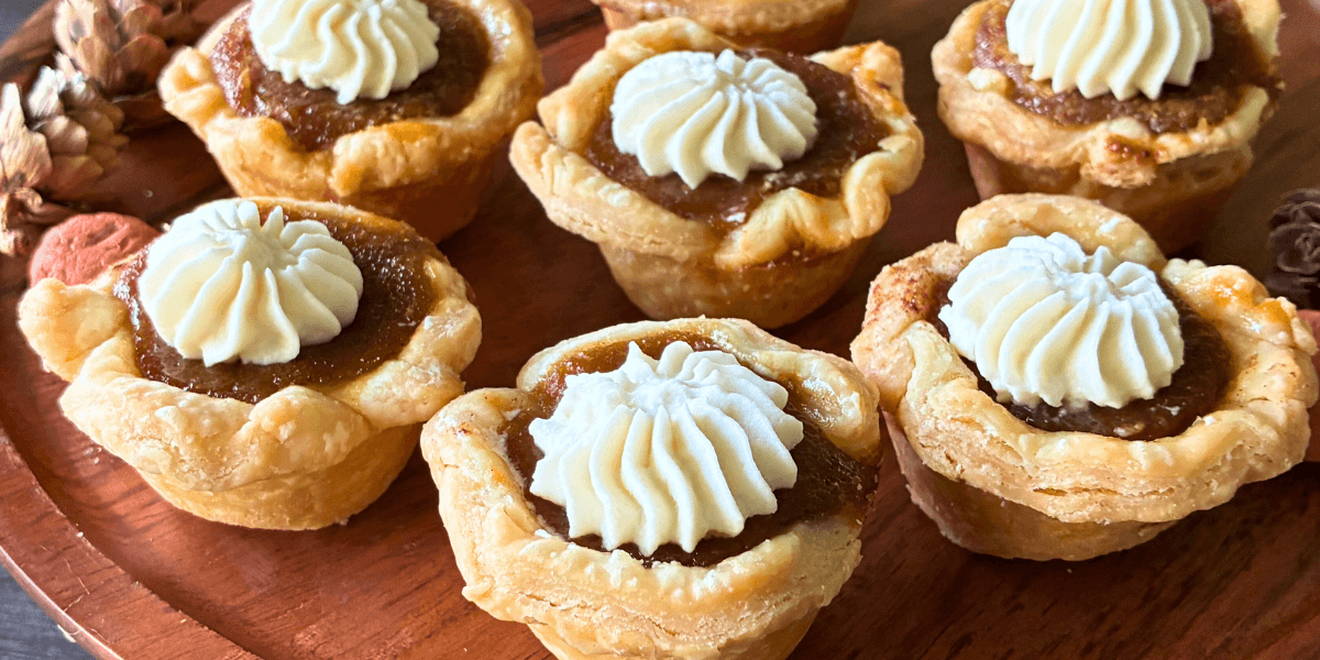 Two-Bite Pumpkin Spice Pies - Two Sisters Mix It Up