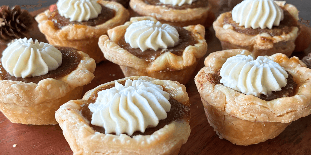 Two-Bite Pumpkin Spice Pies - Two Sisters Mix It Up